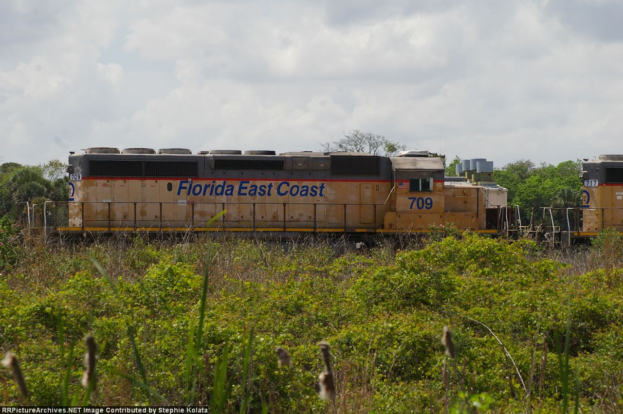 FEC 709 BEING STORED AT NSB YARD