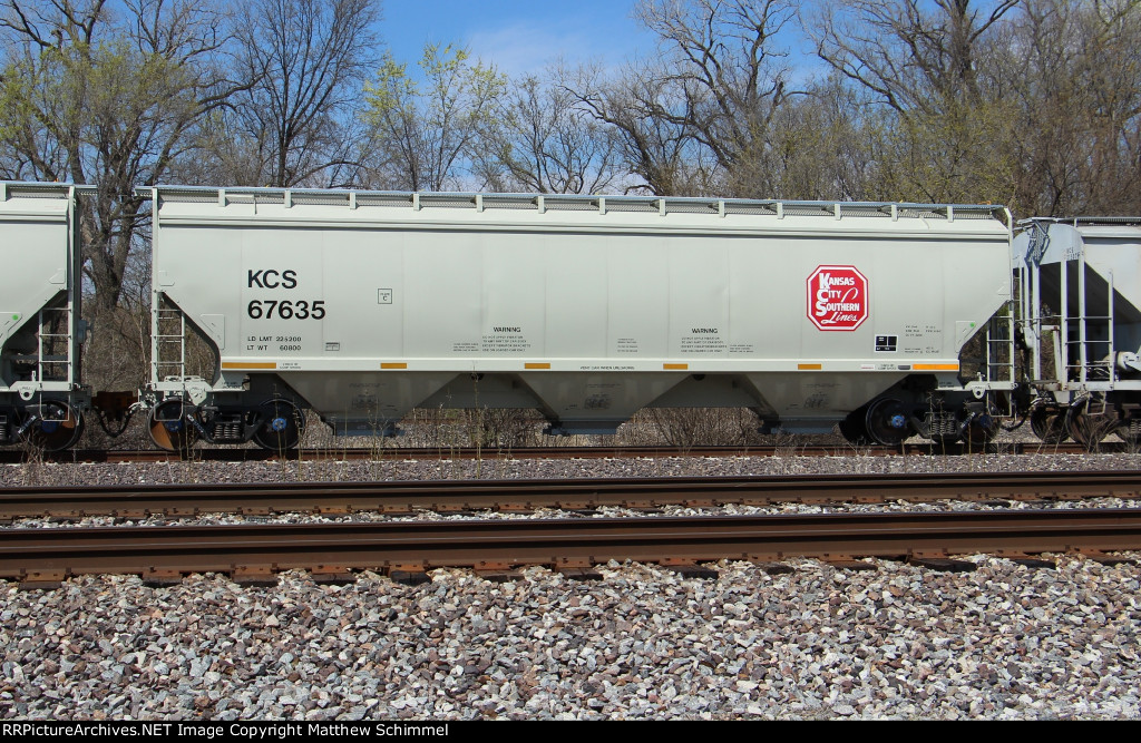 New KCS Covered Hopper
