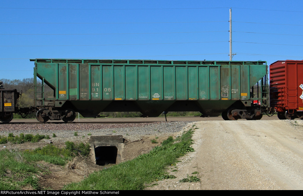 Burlington Northern Covered Hopper
