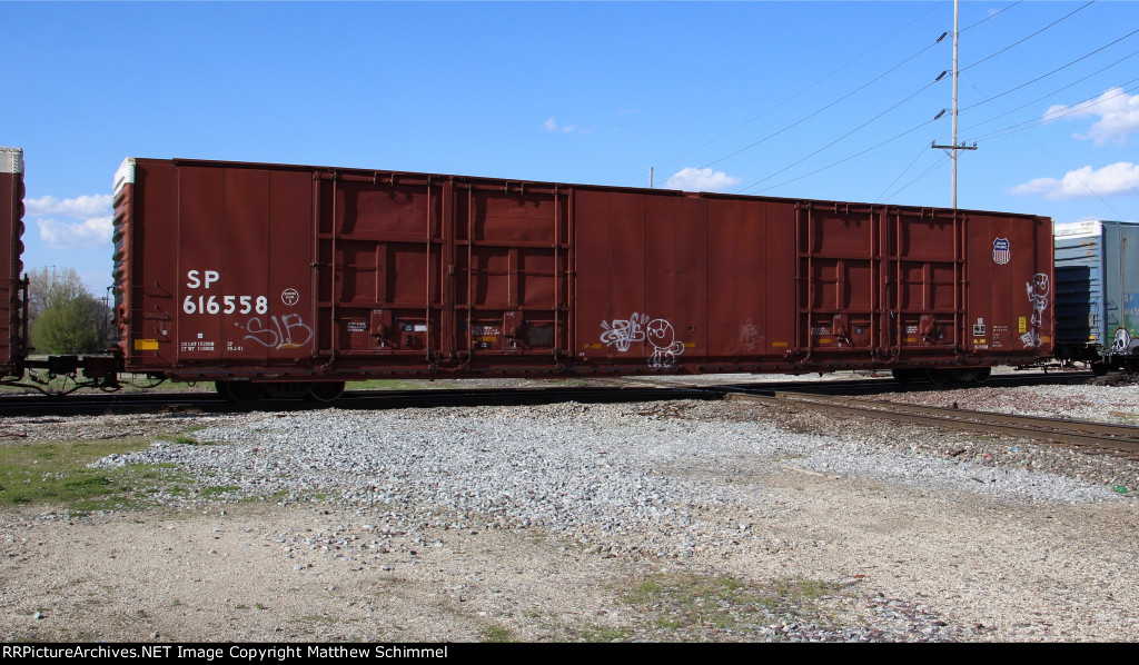Southern Pacific 8 Door - 86ft Box Car!