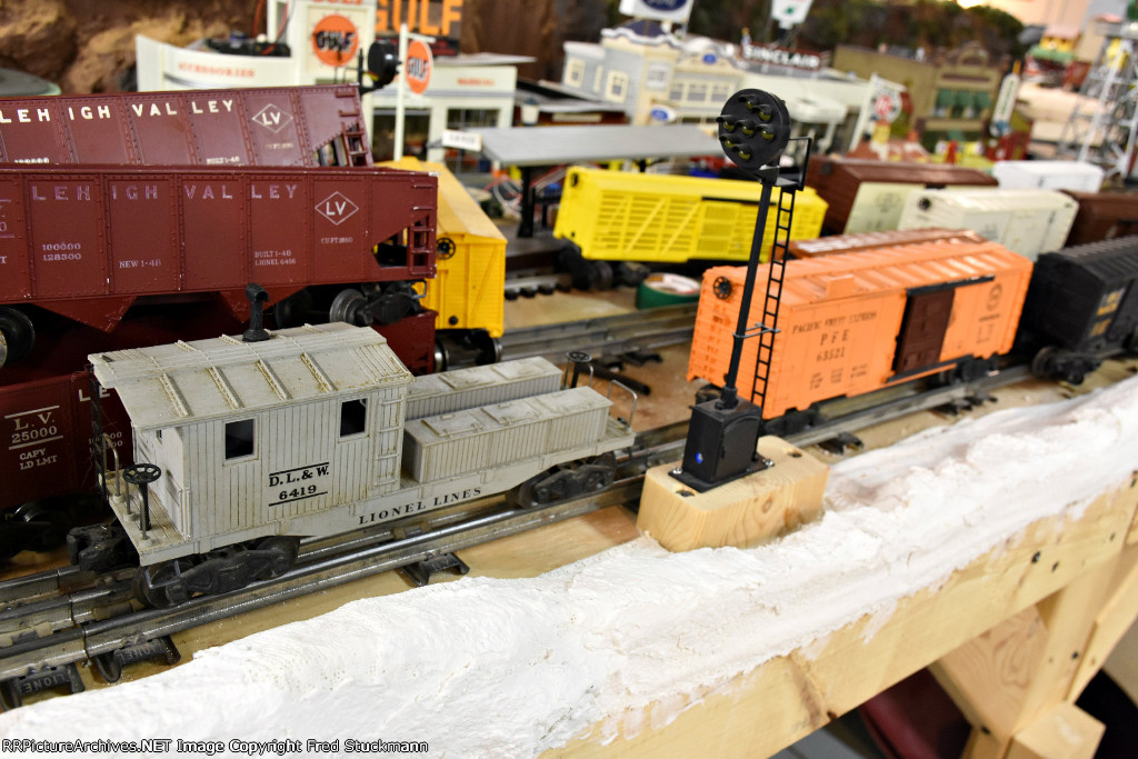 Work train cars & signals.