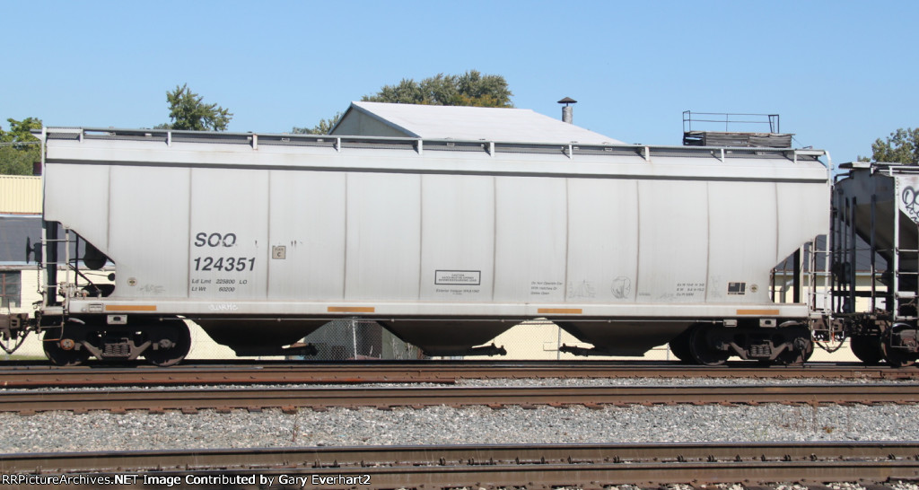 SOO 124351 - Soo Line RR