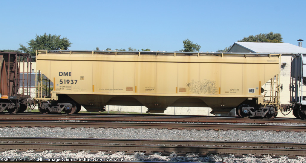 DME 51937 - Dakota, Minnesota & Eastern Rwy