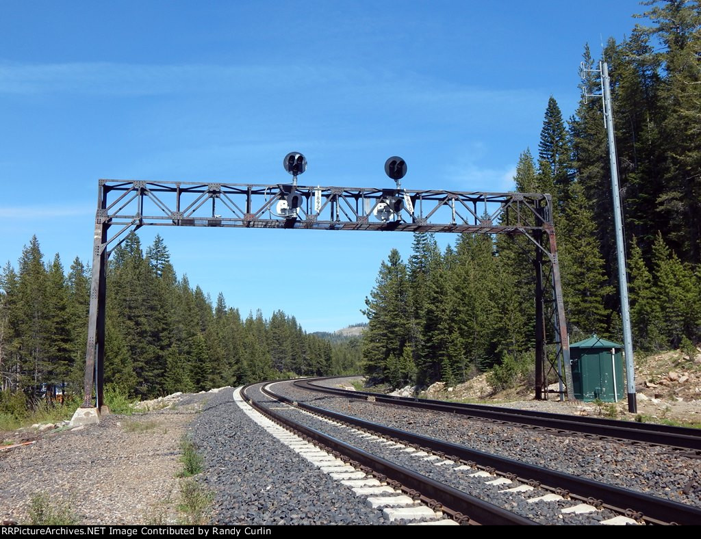 Classic SP Style Signal Bridge