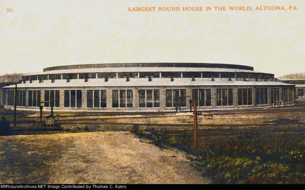 PRR Largest Roundhouse, 1909