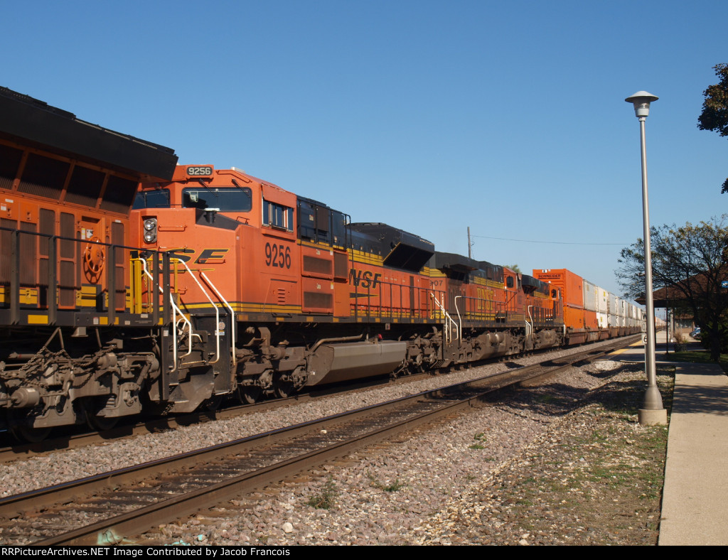 BNSF 9256