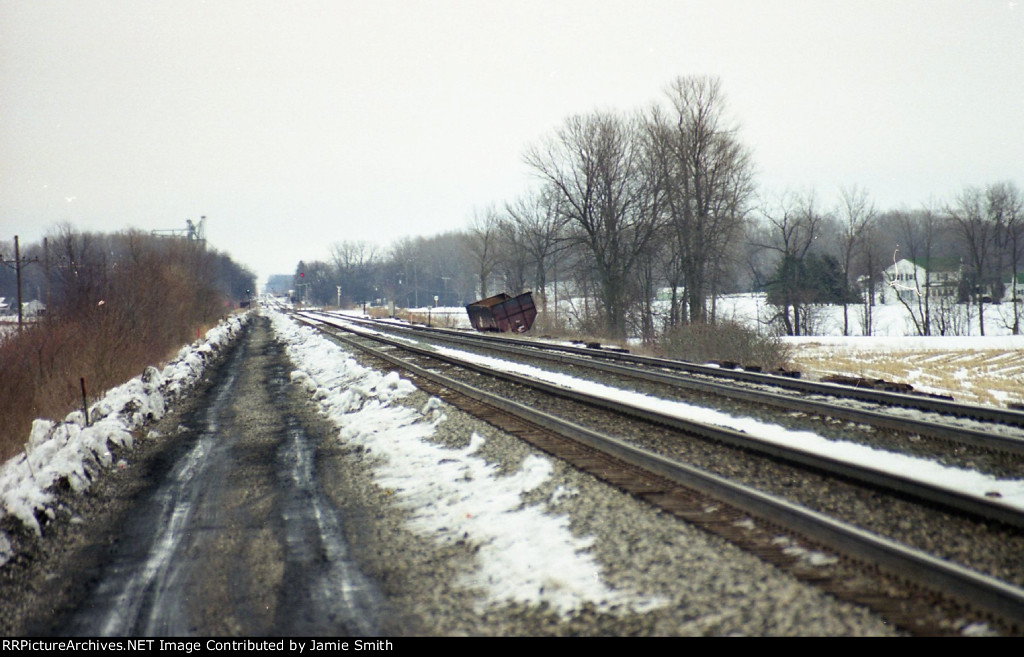 Conrail wreck+- coil steel car hood