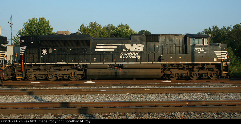 NS 2714