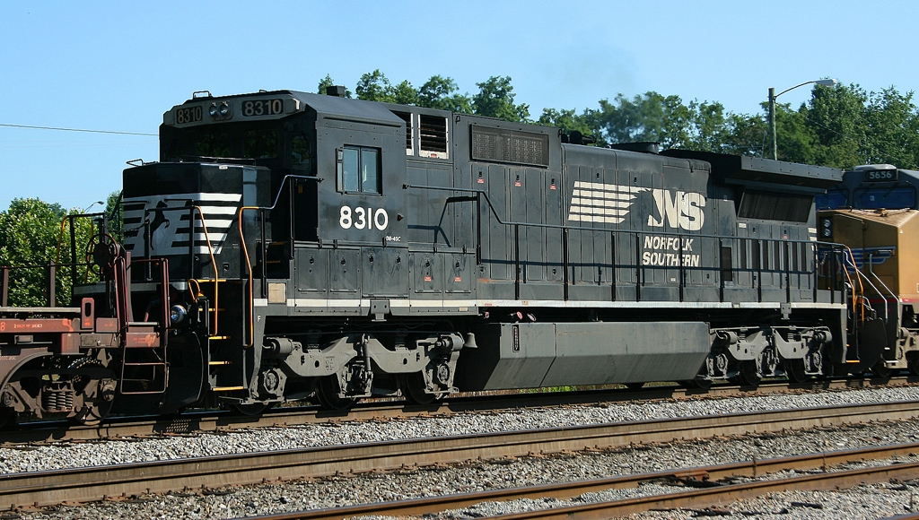 NS 8310