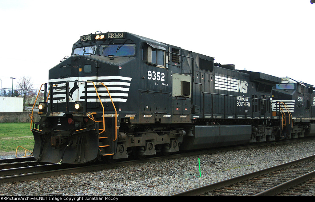 NS 9352