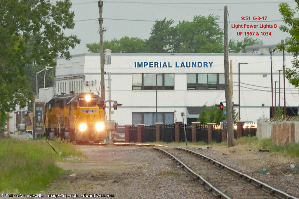 Imperial light duo southbound @ 13th St.