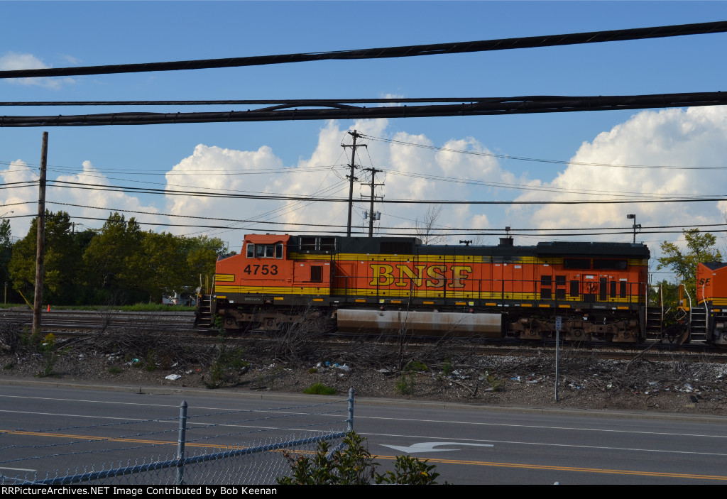 BNSF 4753