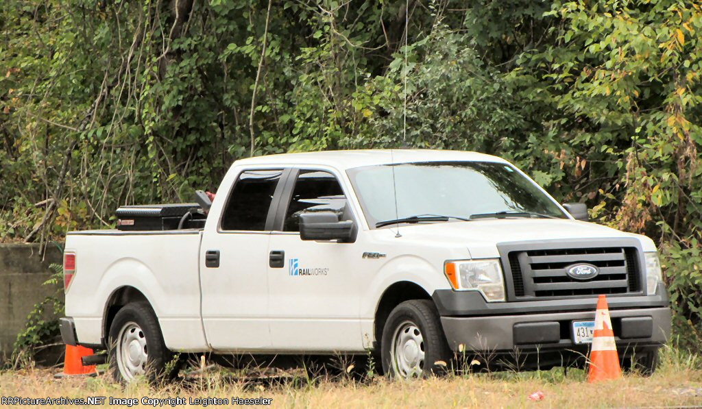 RailWorks pickup (MN reg: 431 - - -)