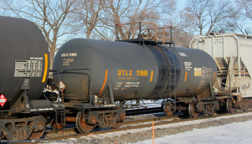 UTLX 11895 - Union Tank!Car