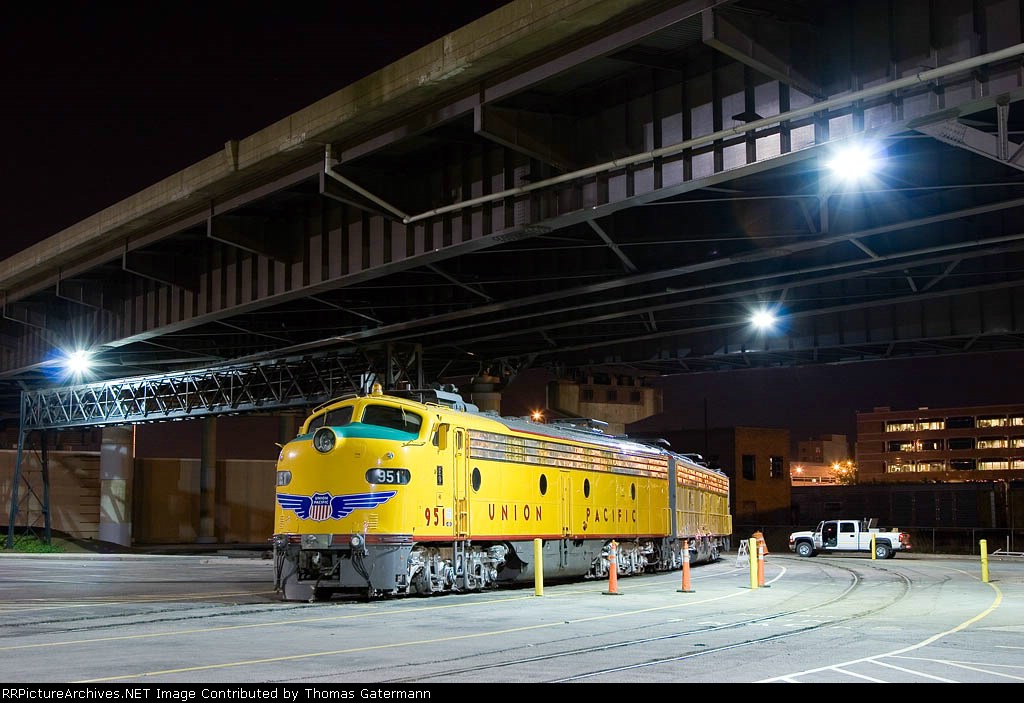 UP E9s at Union Station