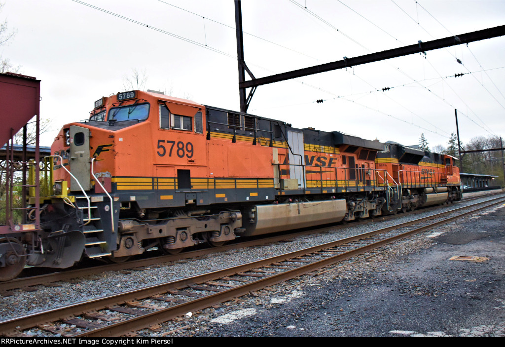 BNSF 5789