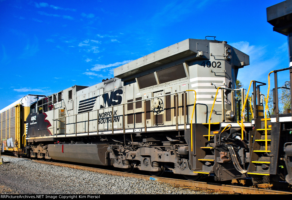 NS 4002 "DC to AC"