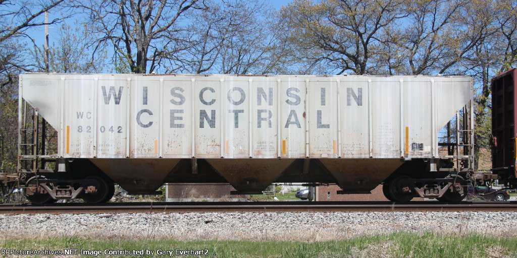 WC 82042 - Wisconsin Central