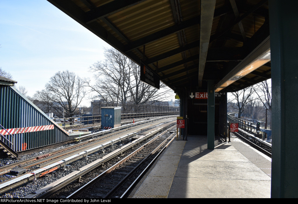 Sheepshead Bay Station