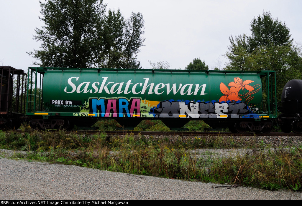 PGGX 014 4550 cu ft Grain Hopper SASKATCHEWAN GRAIN CAR CORP