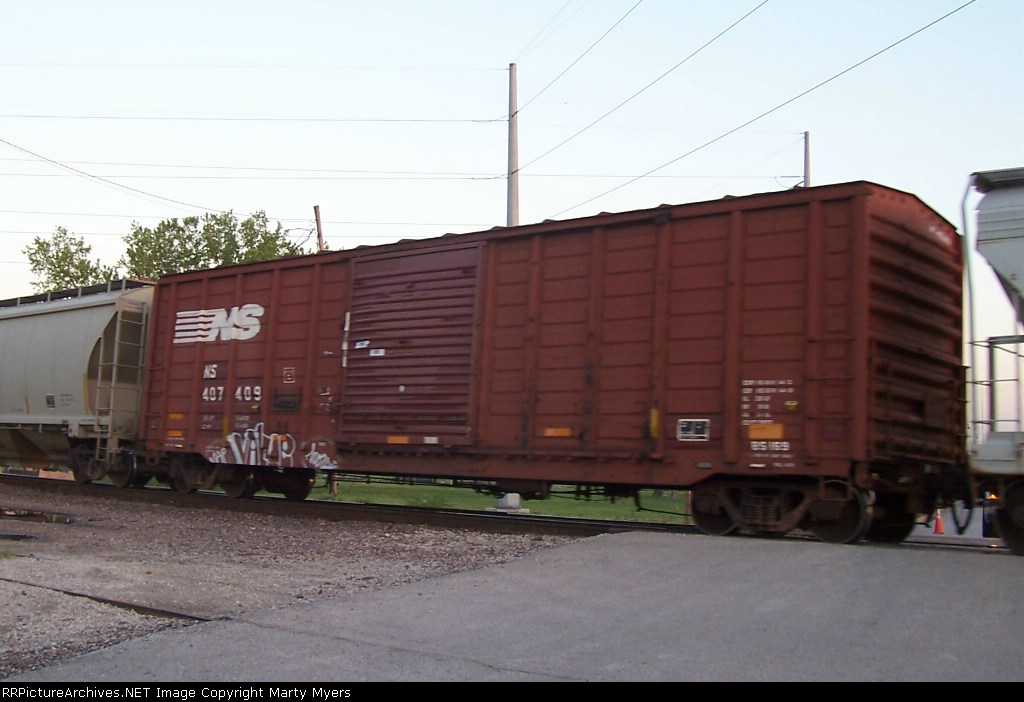 NS 407409