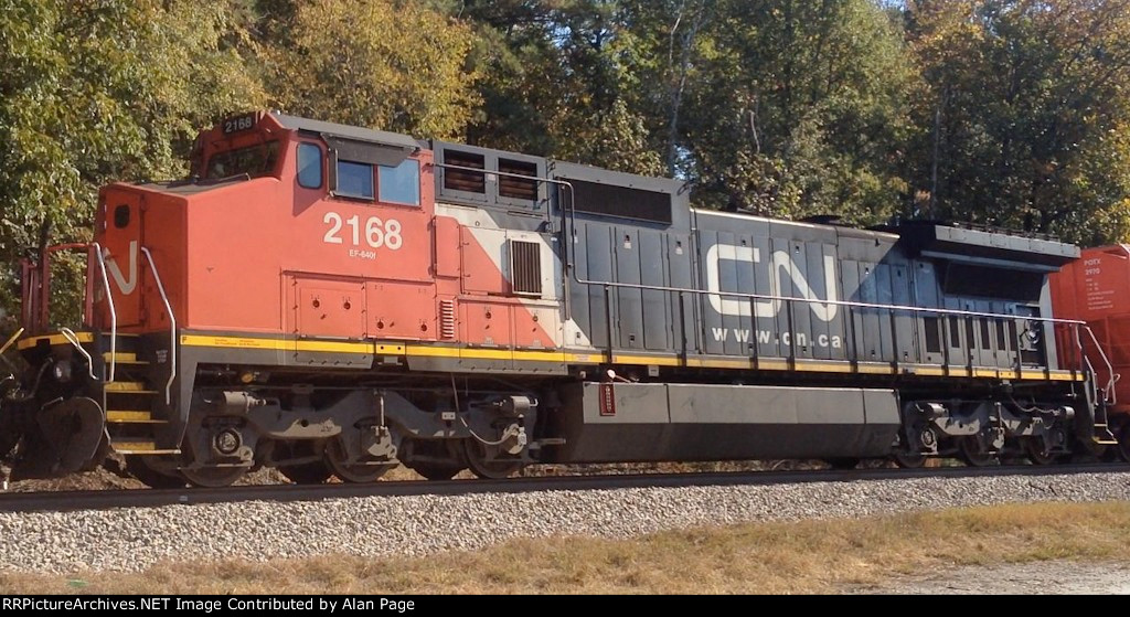 CN C40-8W 2168