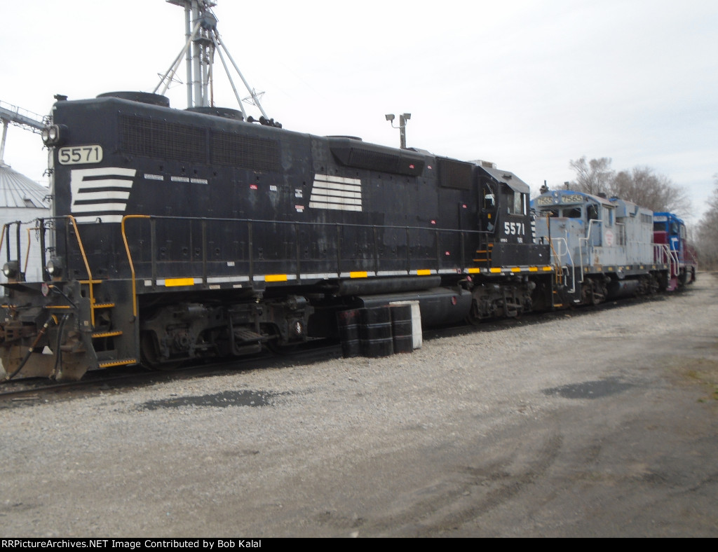 FIRST UNION RAIL FURX 5571 EASTERN ILLINOIS RAIL COMPANY 7565
