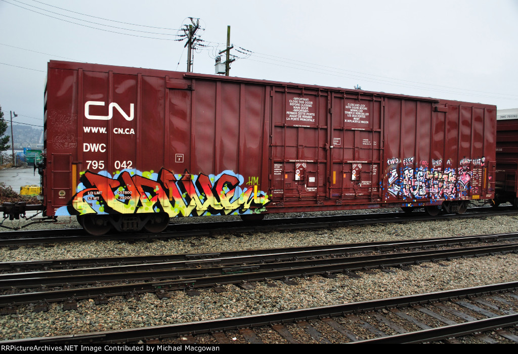 DWC 795042 60-9 ft Double Door Boxcar CN RAIL