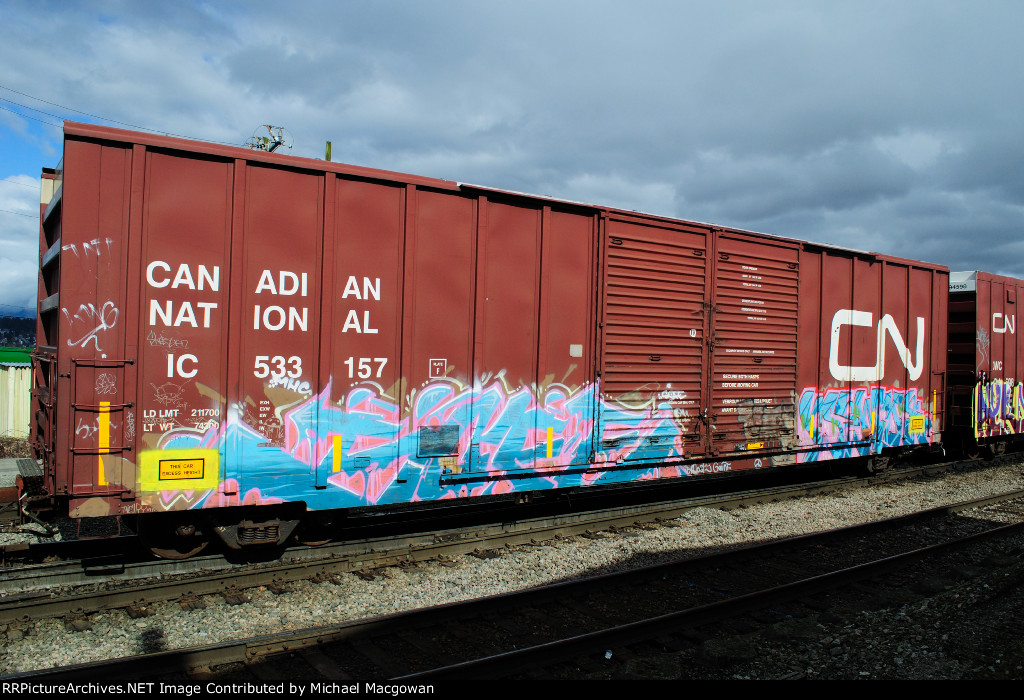 IC 533157 60-9 ft Double Door Boxcar CN RAIL