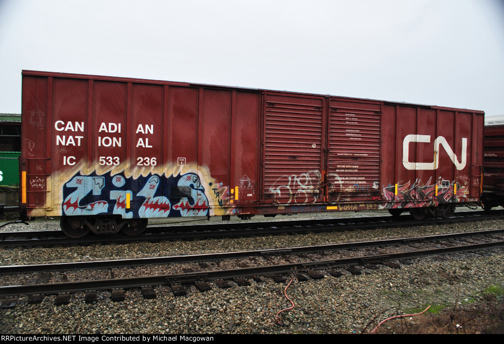 IC 533236 60-9 ft Double Door Boxcar CN RAIL
