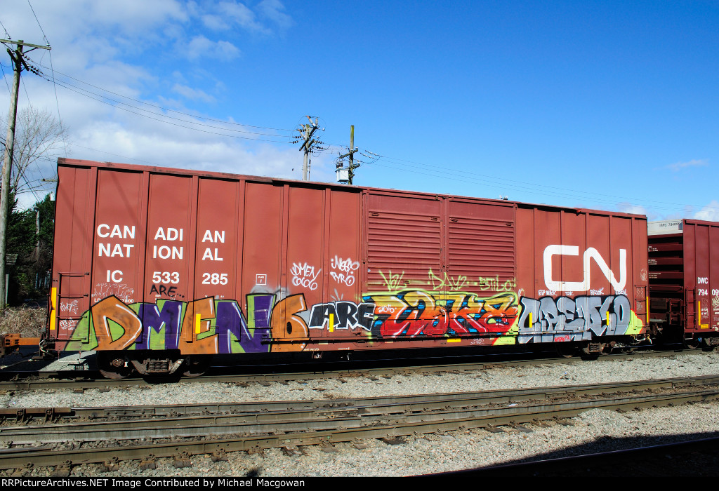 IC 533285 60-9 ft Double Door Boxcar CN RAIL