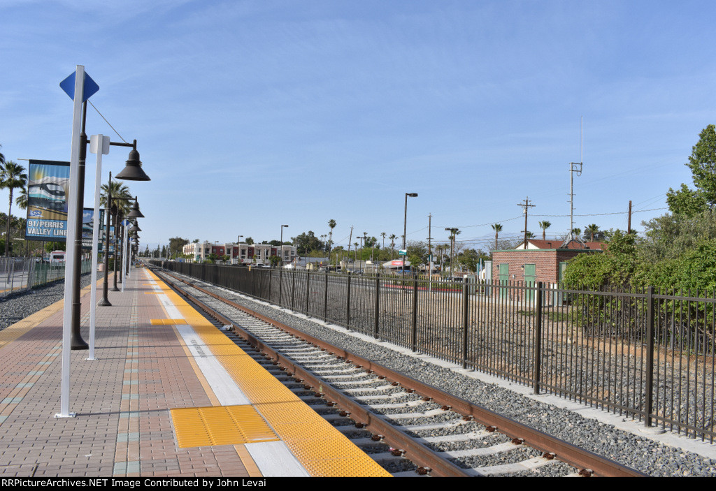 Metrolink Downtown Perris Station-looking north