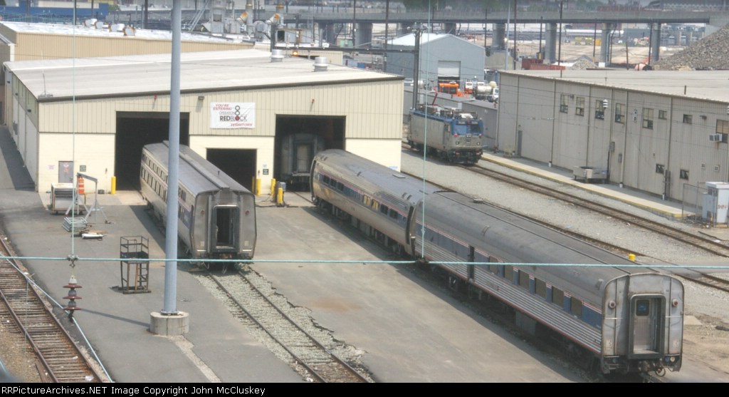 Passenger car service area
