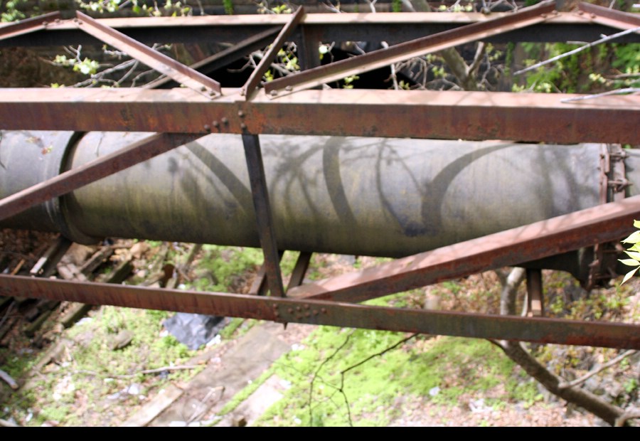 Edgewater portal, you can just make out the arch.