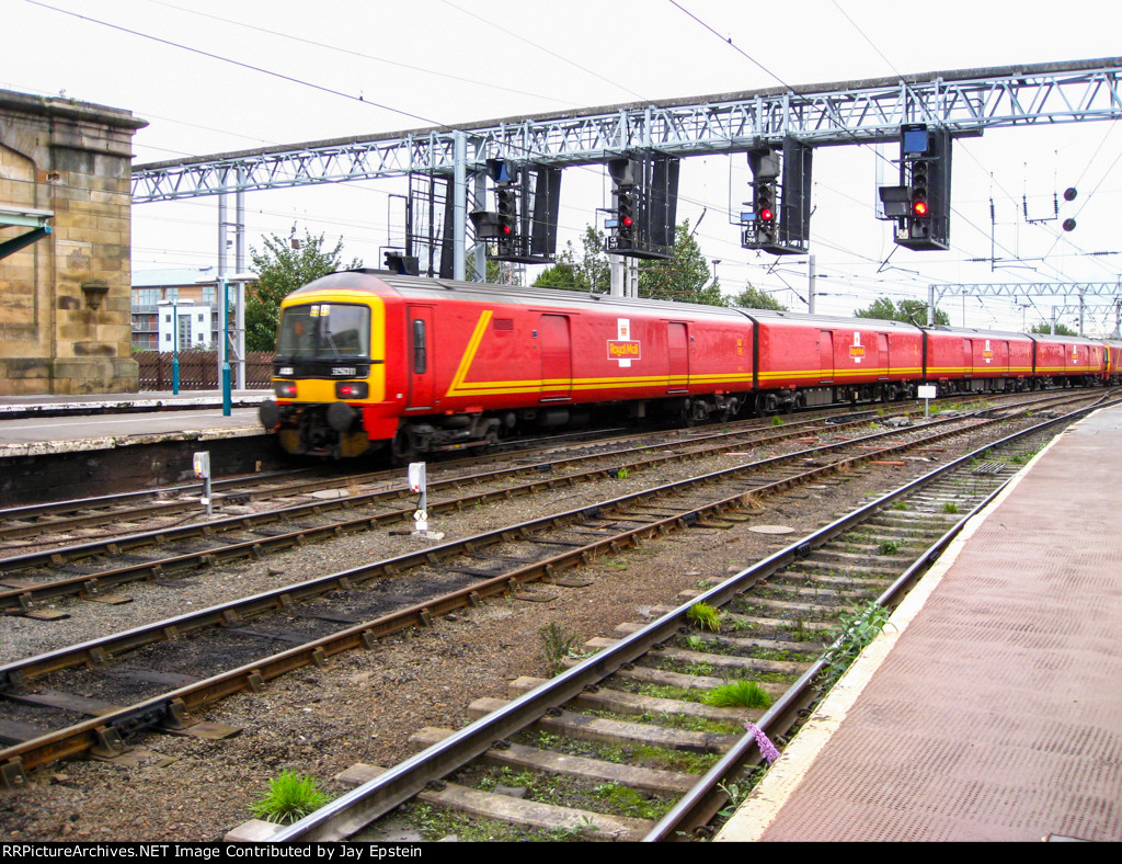 The Mail Train heads south