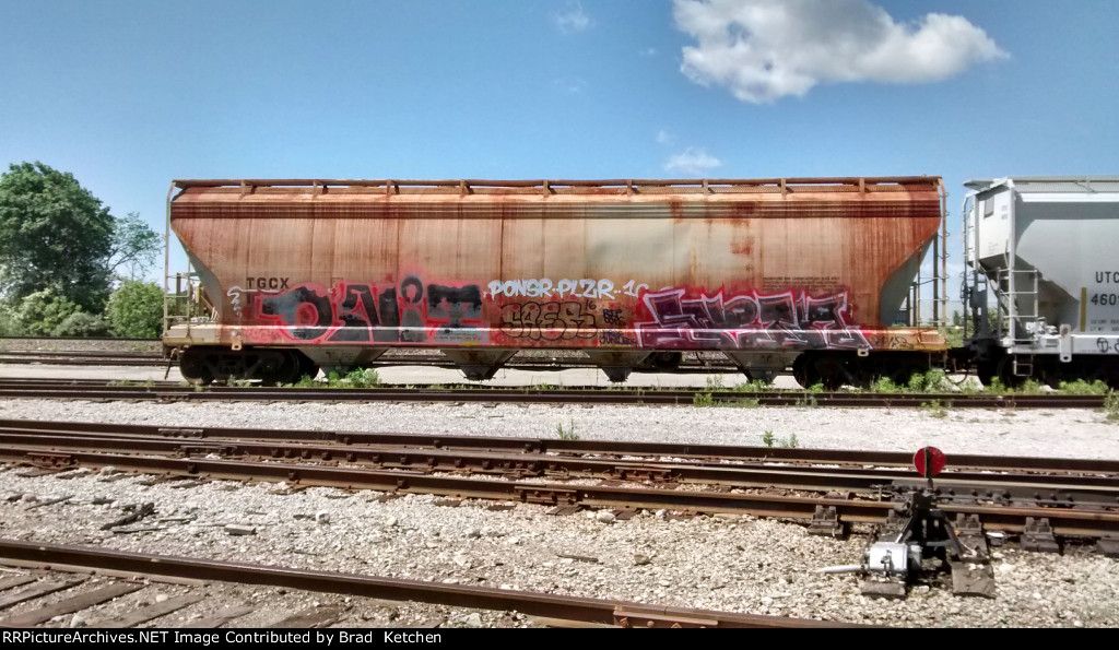 Rusty Graffiti hopper