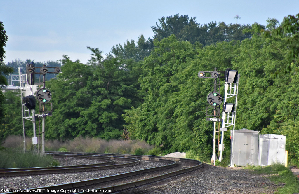 Both are showing Approach Limited.