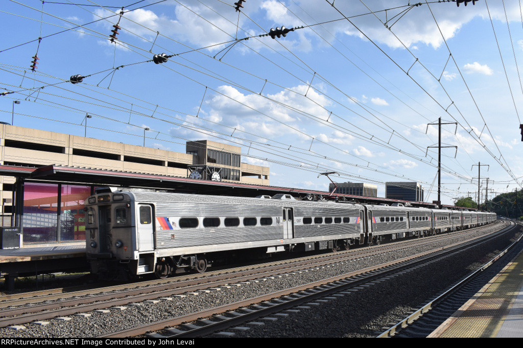 NJT Arrow III