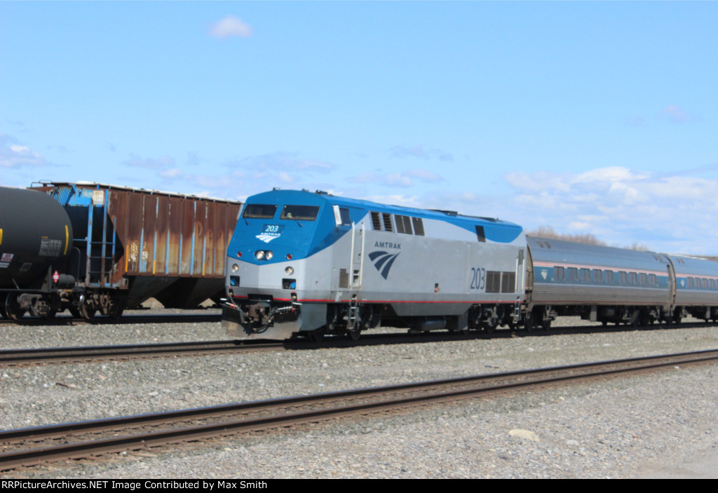Amtrak 63 "Maple Leaf"