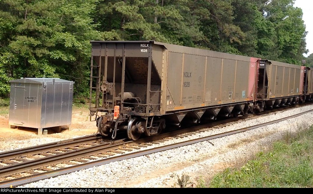KGLX 1628 passes the new signal house