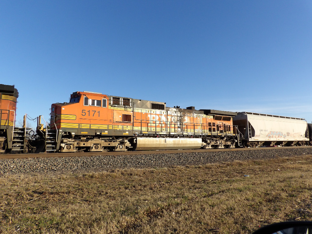 BNSF C44-9W 5171