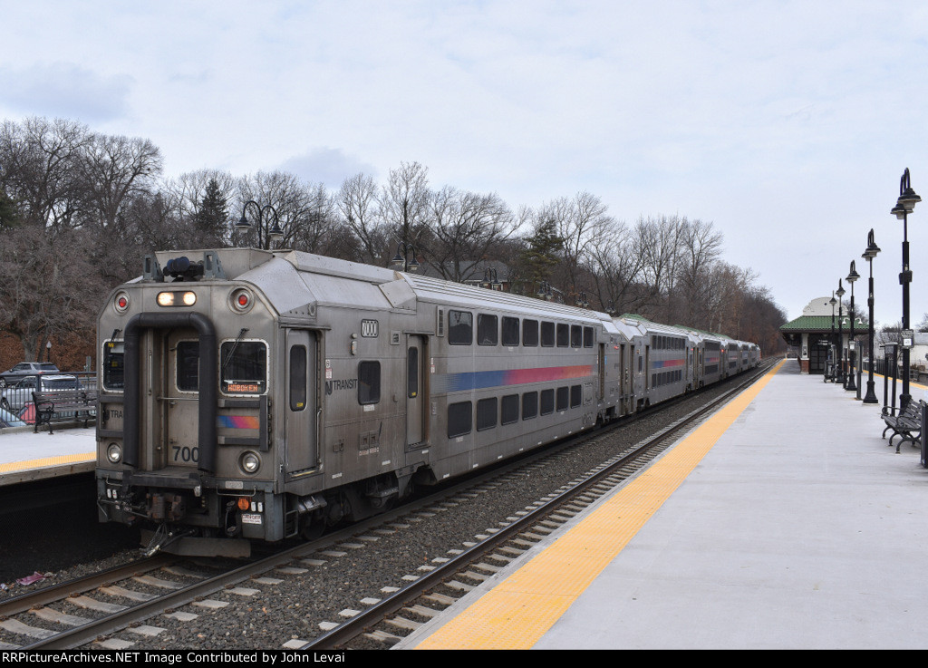 Eastbound NJT Multilevel Set