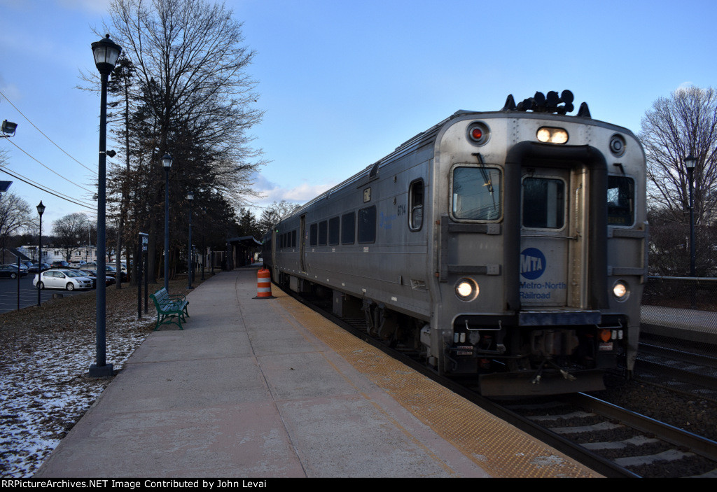 Eastbound NJT Train # 64 passing Glen Rock-Boro Hall Station