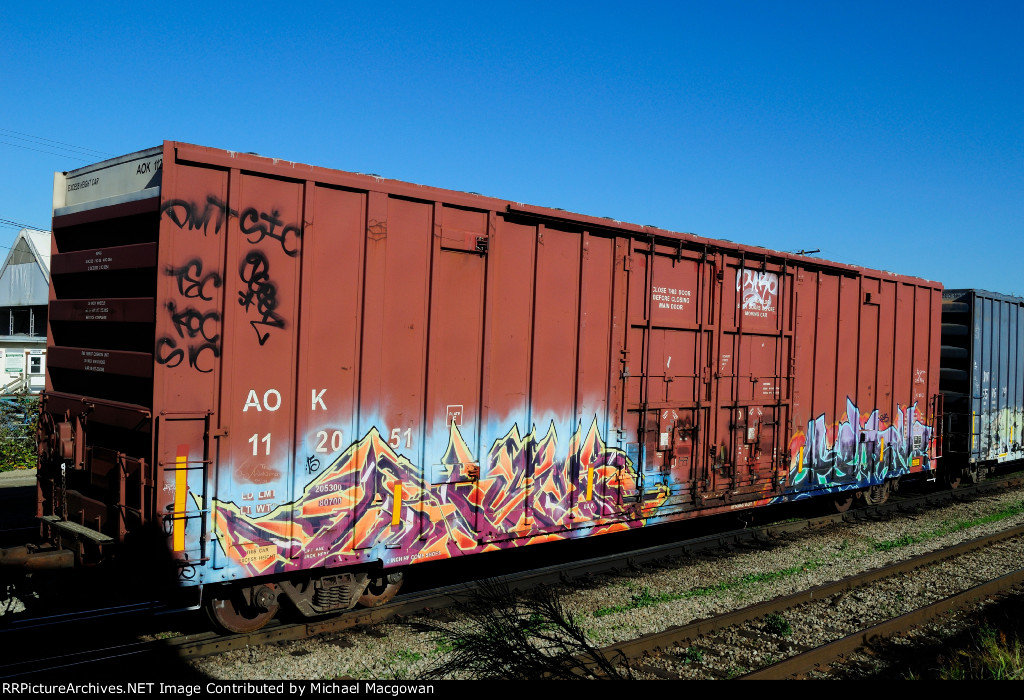 AOK 112051 60-9 ft Double Door Excess Height Boxcar (side A)