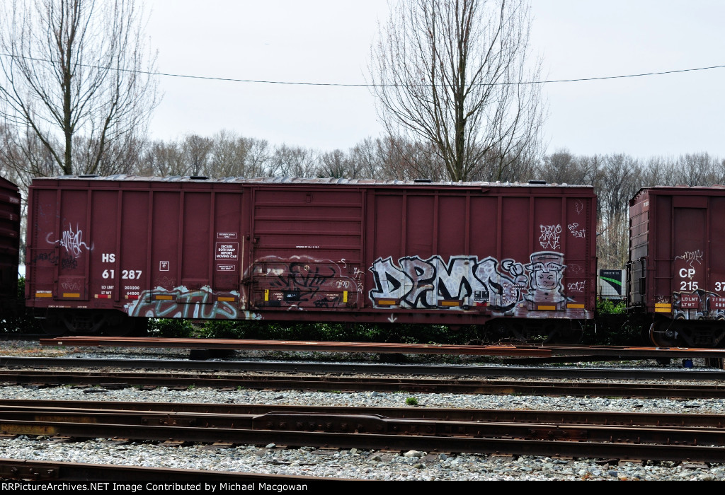 HS 61287 50-6 ft Single Door Boxcar (side B)