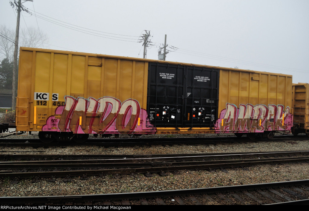 KCS 112450 60-9 ft Double Door Excess Height Boxcar (side A)