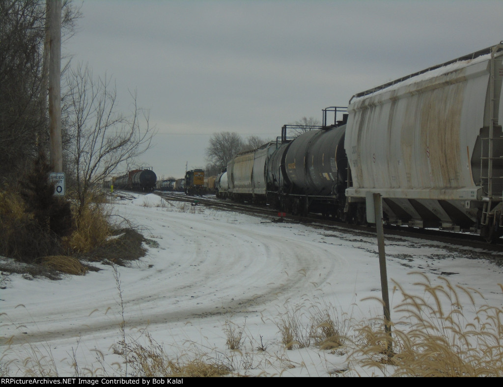 CSX 427 & 8388 move out of yard track onto Main Line