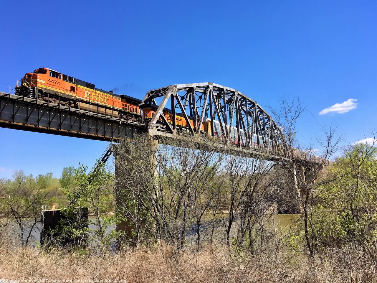 BNSF 4474