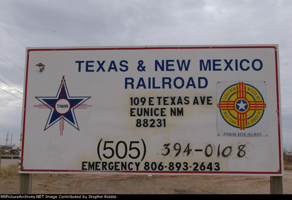 TEXAS AND NEW MEXICO RR SIGN