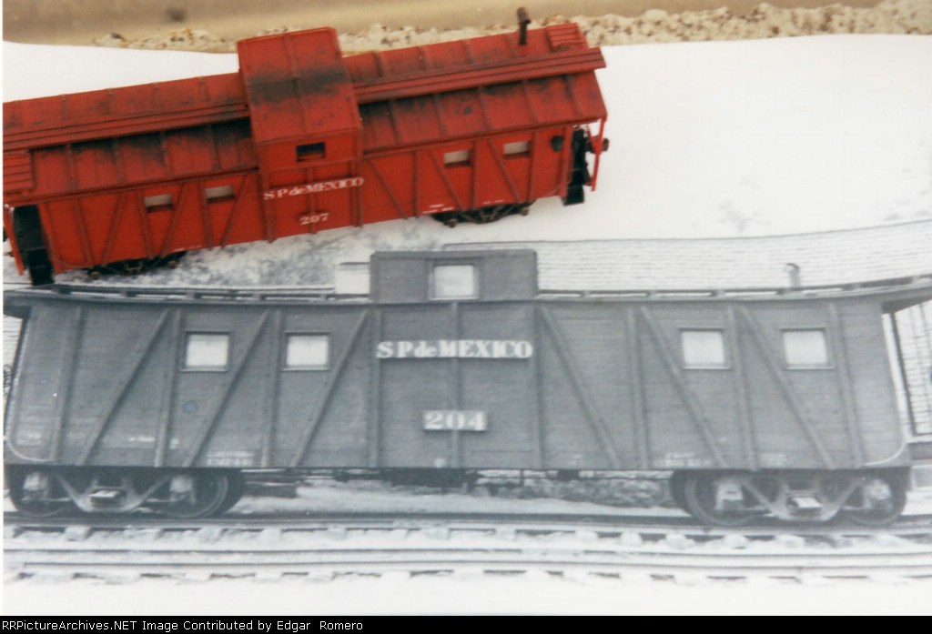 SP de M 207 with proto pic